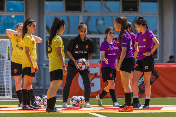 GATORADE® JOINS FORCES WITH INSPIRATIONAL FOOTBALL ICONS TO BOOST ...